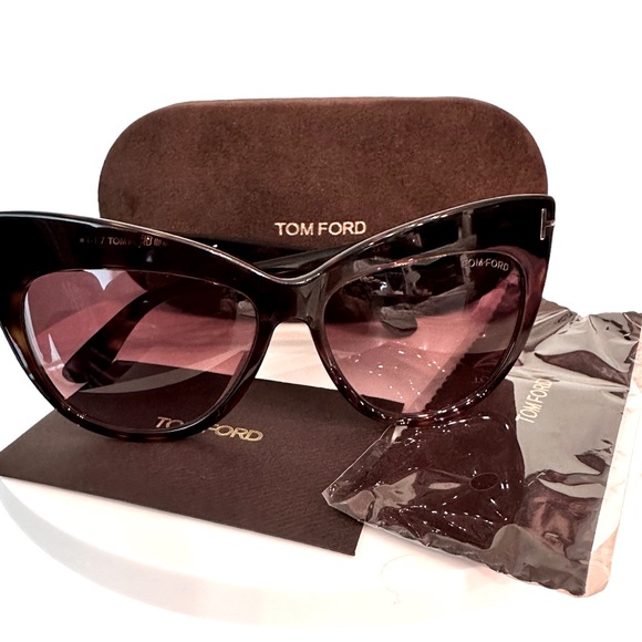 Tom Ford | Accessories | Tom Ford Oversized Cat Eye Sunglasses | Poshmark